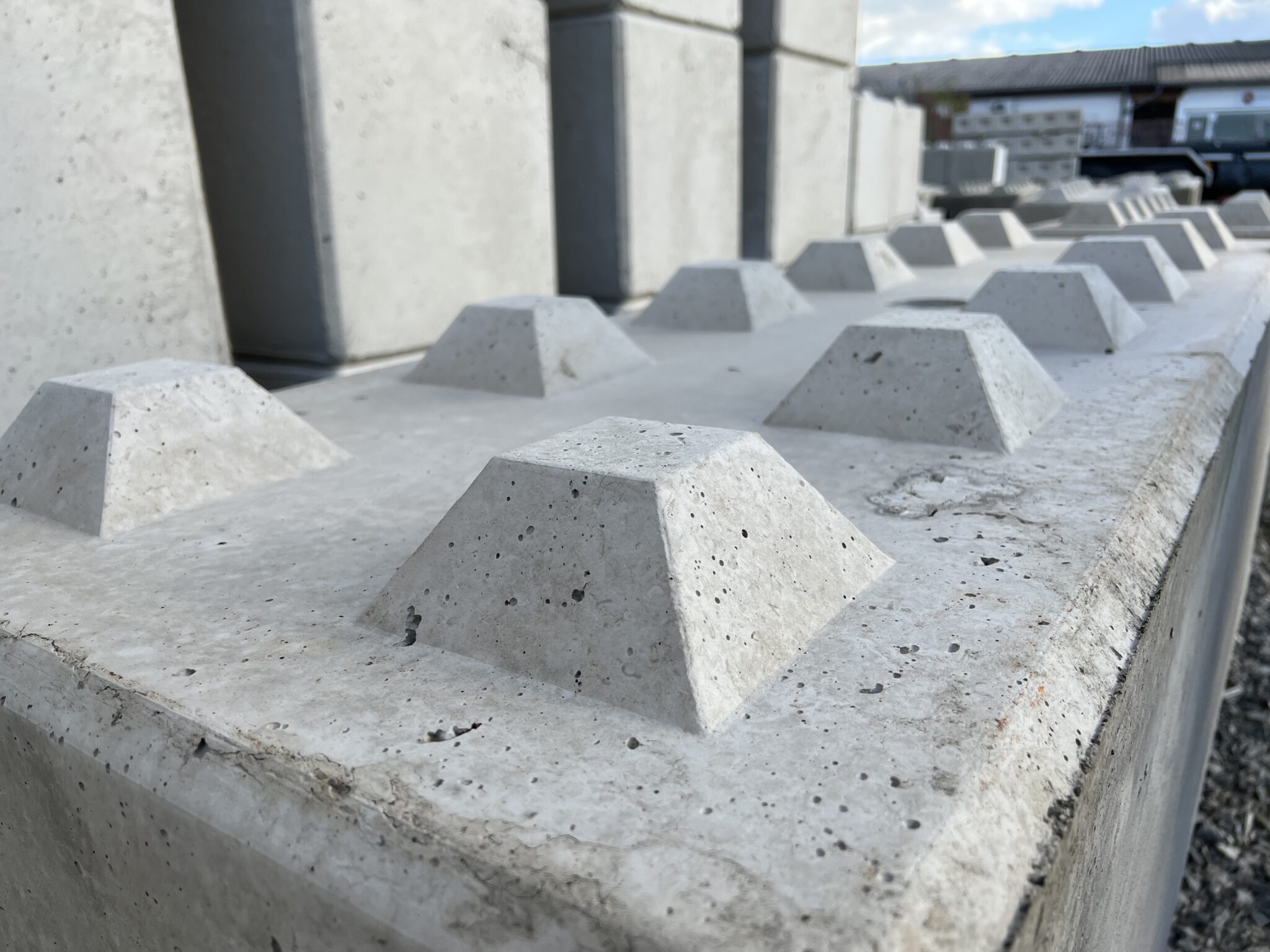 Beton, Fertigbeton und auch Betonblocksteine bietet Firma Jütte für ...